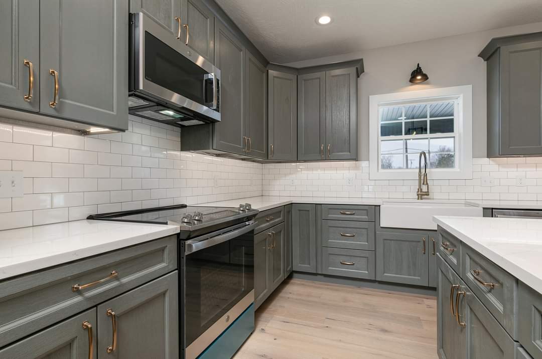 Midtown Grey Shaker Kitchen – Slater Cabinets & More